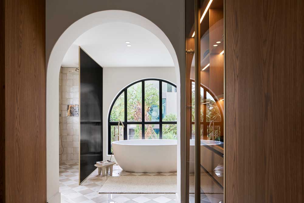 House Charles – Bone Studio